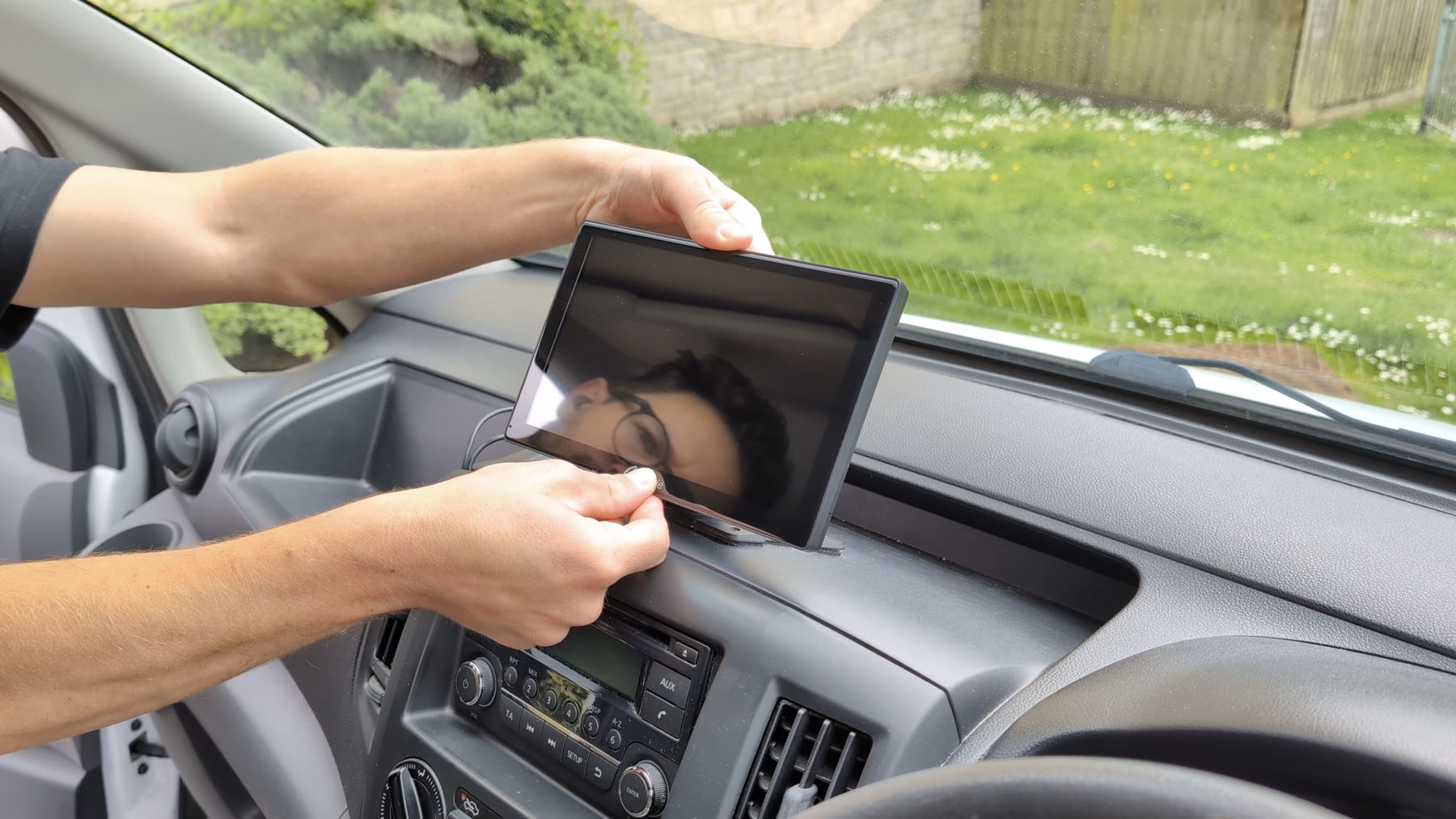 Carpuride W901 Plus Portable Head Unit Review – The Tiny Camper Van