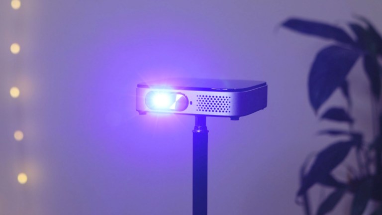 Wimius Q3 Review: The Perfect Portable, Pocket-Size Projector? – The ...