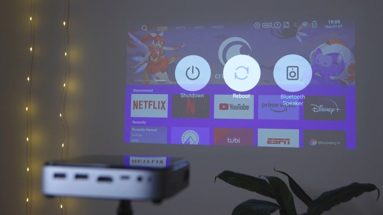 Wimius Q3 Review: The Perfect Portable, Pocket-Size Projector? – The ...
